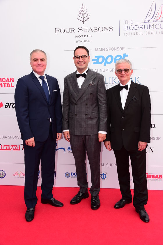 DÜNYANIN EN BÜYÜK SEVGİ ÇEMBERİ - bodruMania